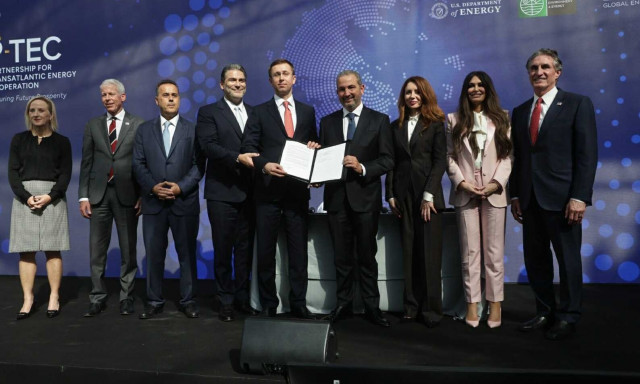 Εξάρχου στο Newsbomb.gr για τη συμφωνία AKTOR, ΔΕΠΑ και Venture Global για το αμερικανικό LNG ...