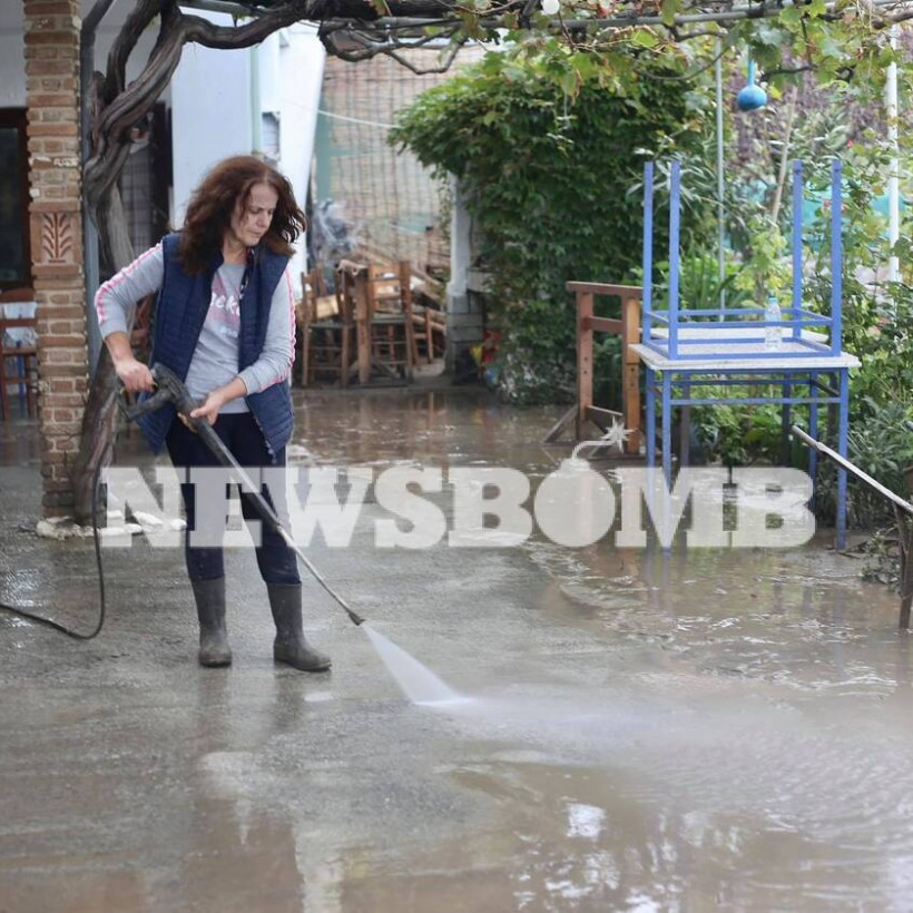 Το Newsbomb.gr στη μαρτυρική Εύβοια: Πριν πετάξουν από πάνω τους τις στάχτες, πνίγηκαν στις ...