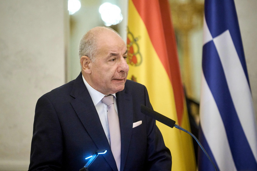 Ο Αναστάσιος Γκαρίπης που βραβεύθηκε από τον Ούγγρο πρόεδρο περιγράφει στο Newsbomb - Newsbomb